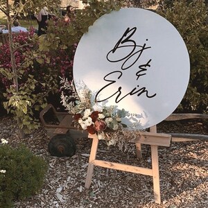 ROUND Wedding Wooden Welcome Sign Circle Wedding Reception Sign With ...