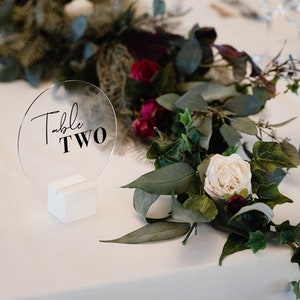 ROUND Acrylic Table Numbers Clear Round Perspex Wedding Table Signs ...