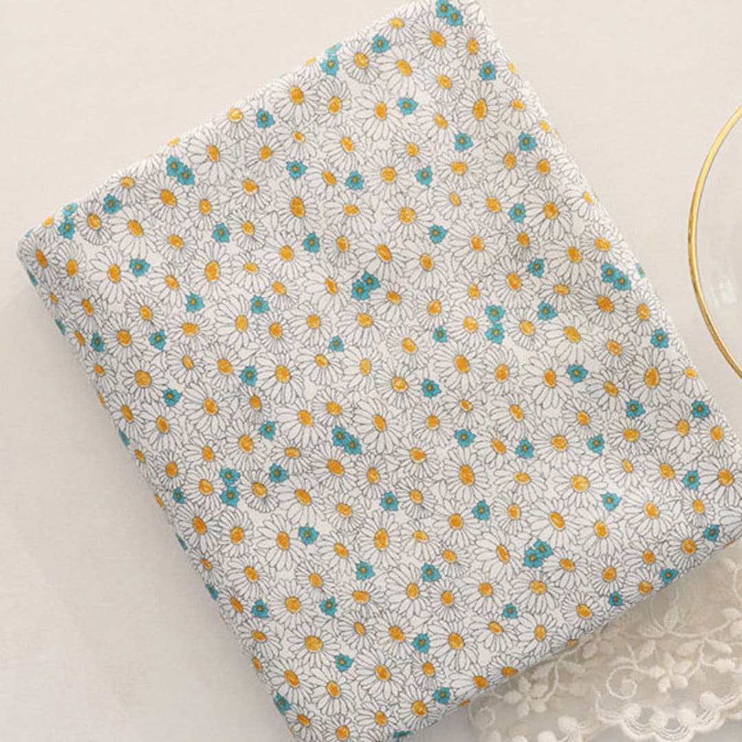 Floral, Plants Pattern, Pure Daisy Flower Printed Cotton Fabric by the ...