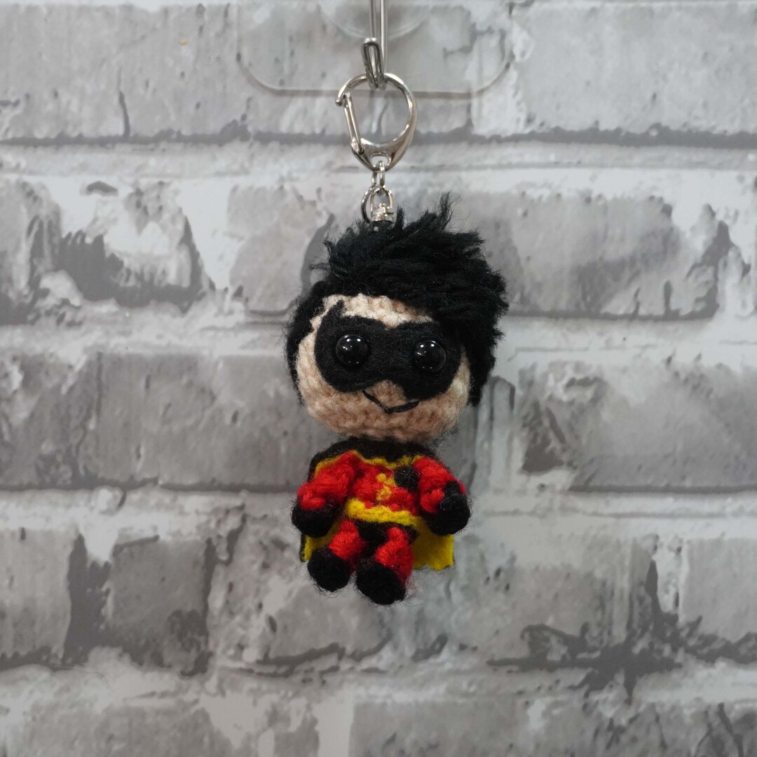 Amigurumi Red Robin (tim Drake) Keychain - Etsy