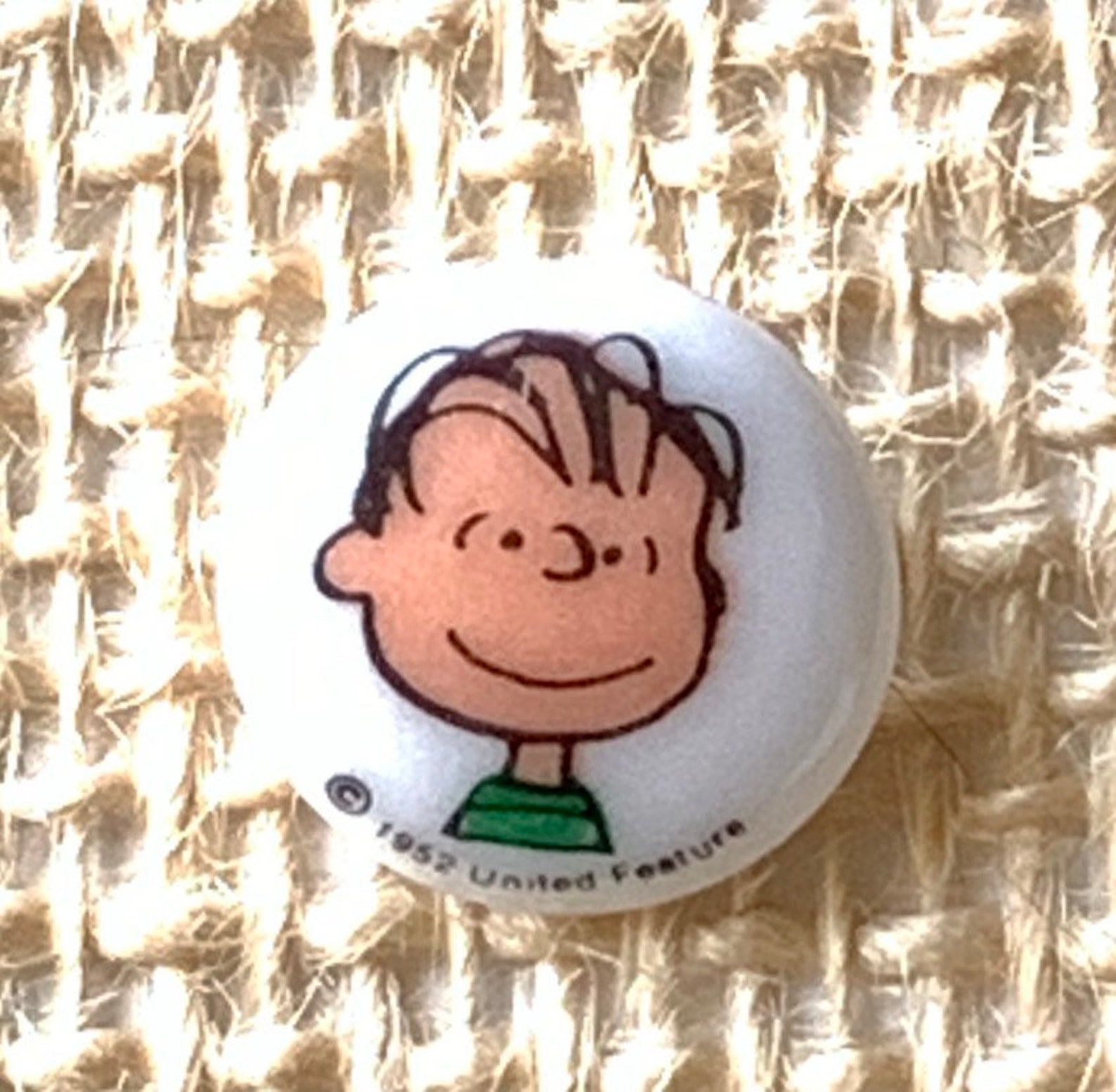 Vintage Snoopy's Character: Linus, Round Buttons, Pack of 12 Buttons ...