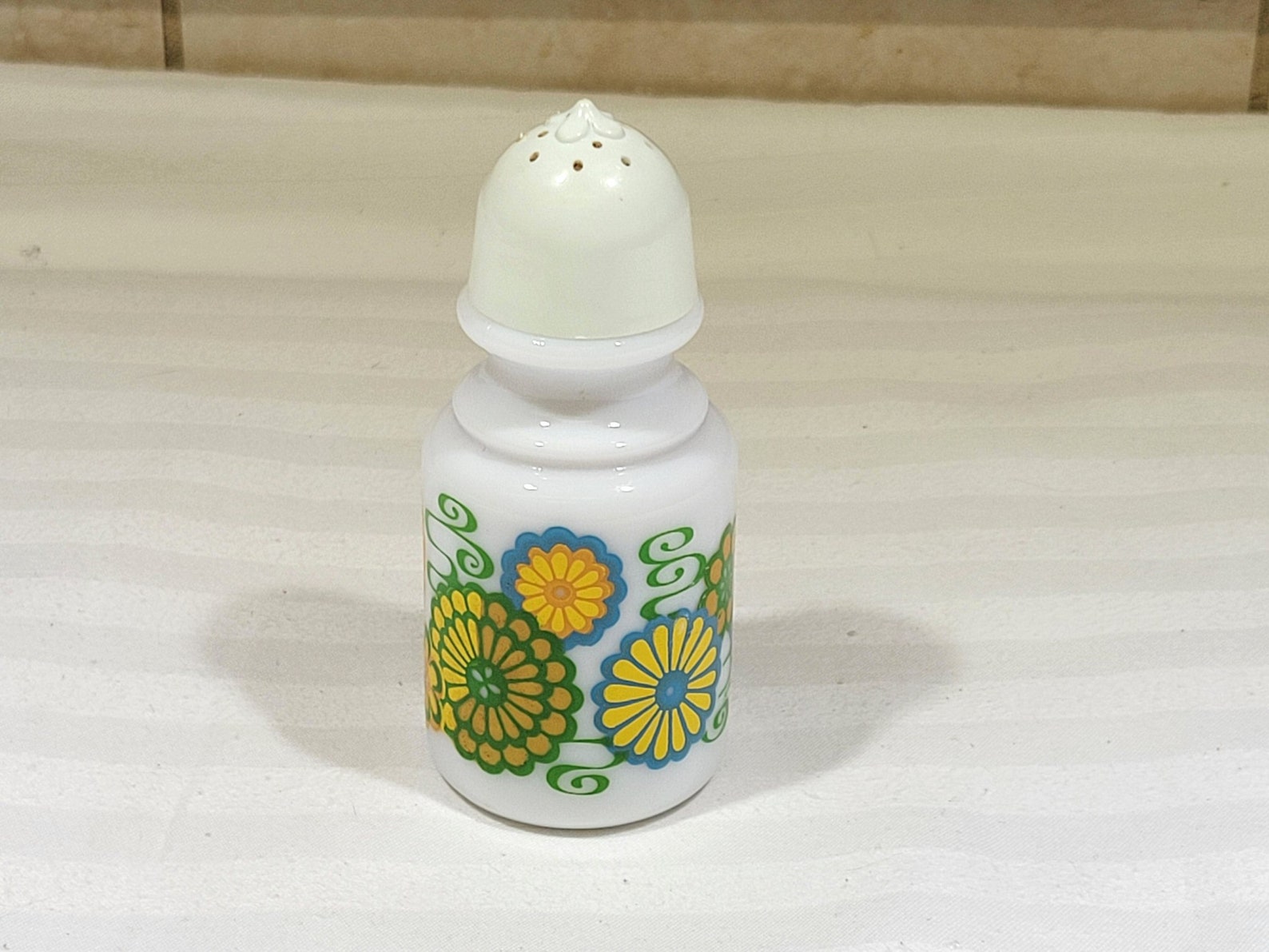 Vintage Avon Shaker Bottle 70s Groovy Design - Etsy