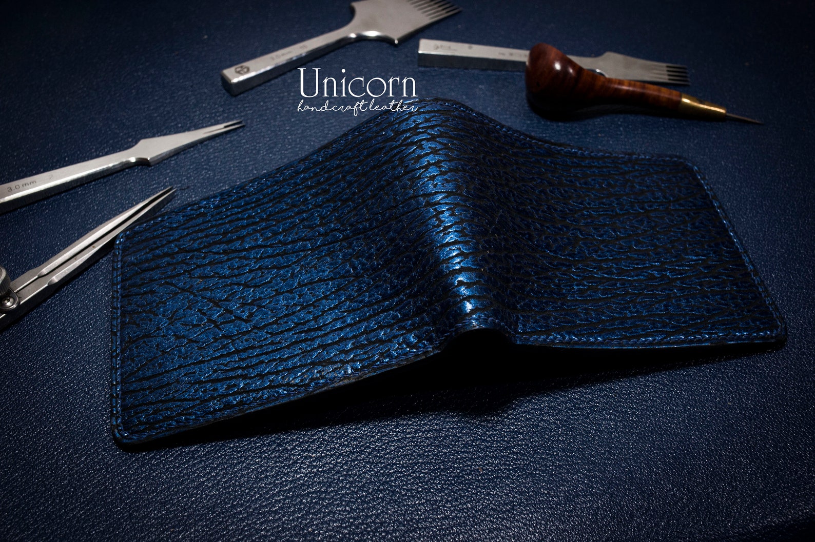 Genuine Shark Wallet Men's Leather Wallet. Personalized - Etsy