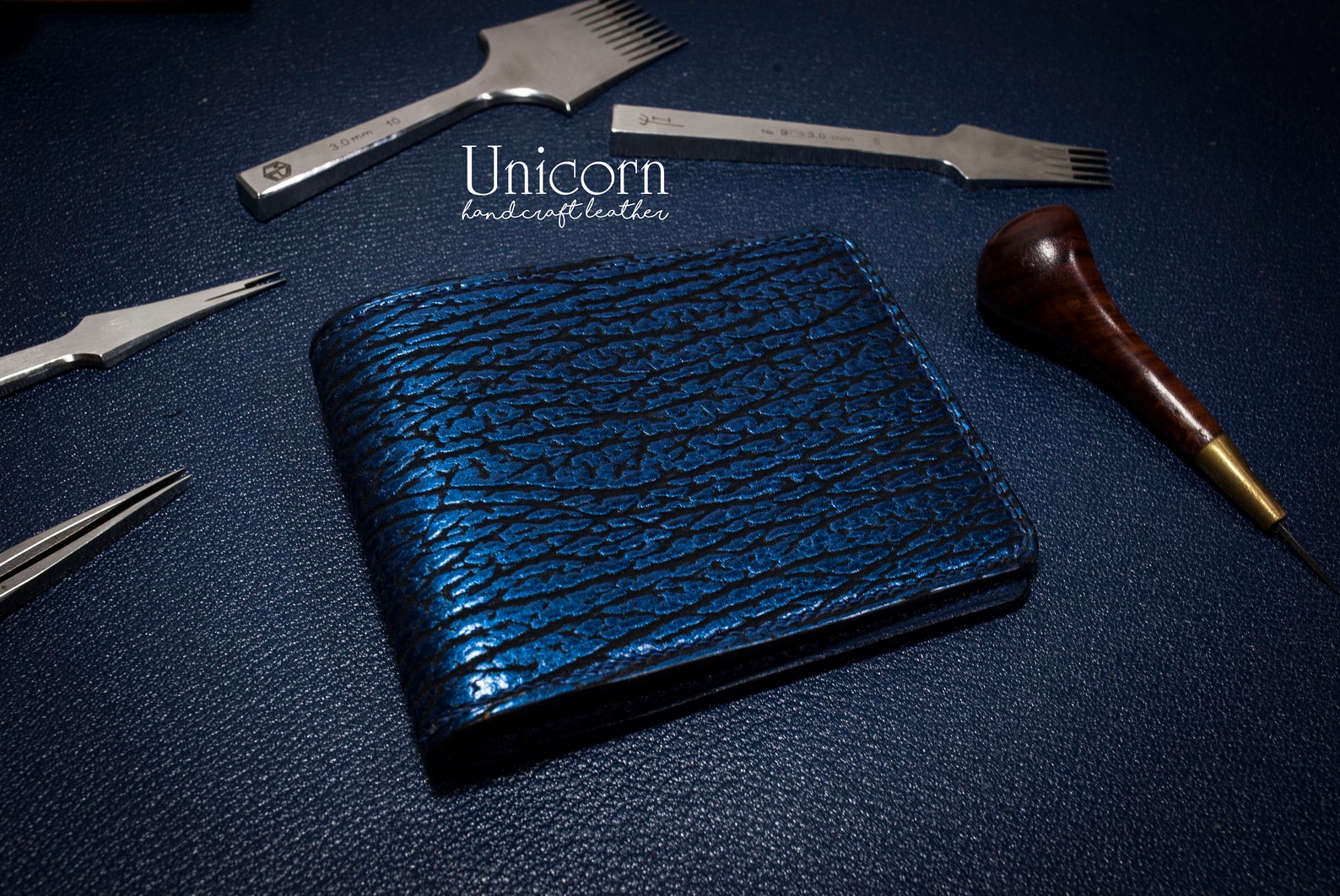 Genuine Shark Wallet Men's Leather Wallet. Personalized - Etsy