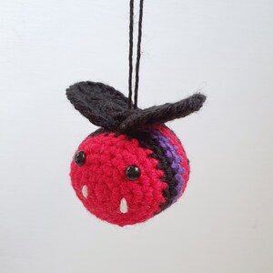 Count Bee-cula, Vampire Bee, Spooky Bees, Hallow-been Bees, Crochet ...