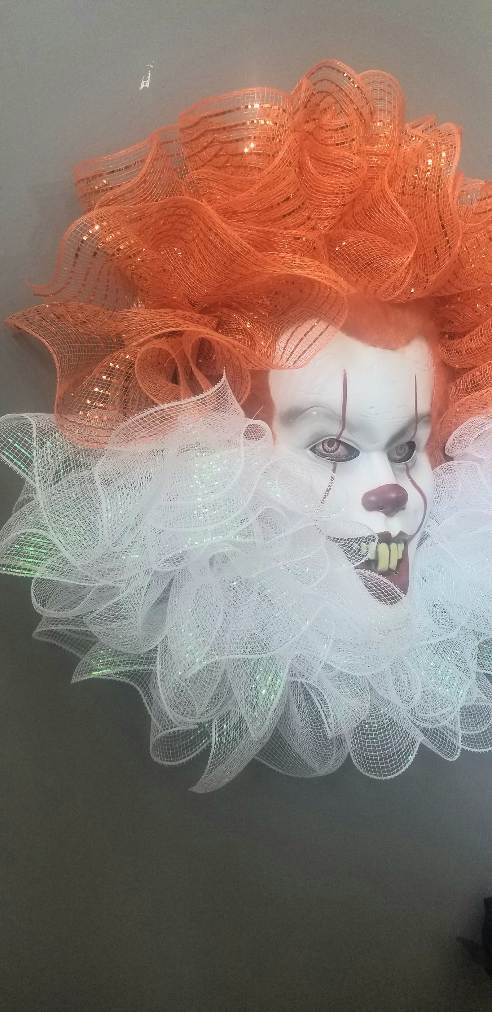 Pennywise Wreath Creepy Wreath Clown Wreath Scary Wreath Etsy