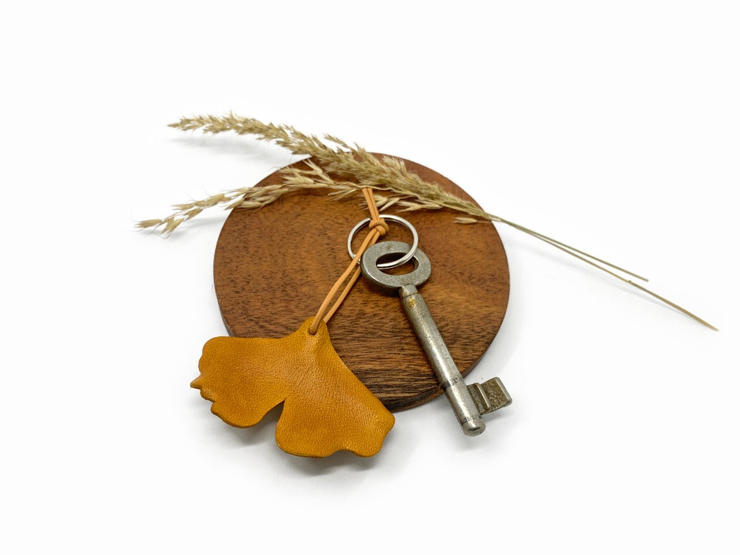 Ginkgo Leaf Key Fob | Gingko Leave Pendant for Your Car Keys | Leather ...