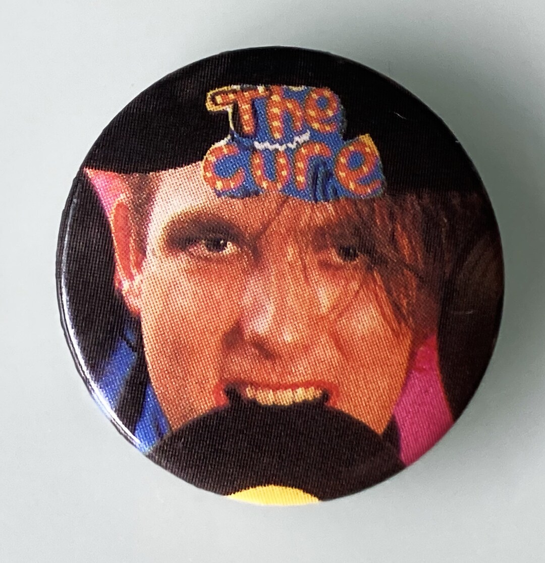 THE CURE Robert Smith Small Vintage Button Style Metal Pin Badge From ...
