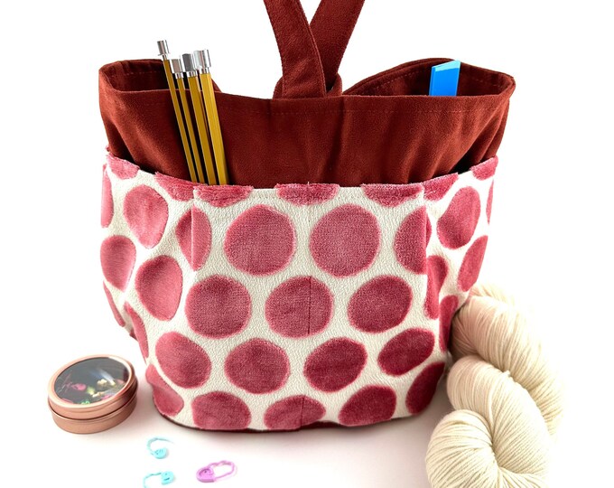 Atenti Tall Caddy Spot on Rose 8 Pockets Crochet Caddy Knitting Yarn ...