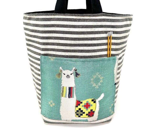 Atenti Tall Caddy Miss Honey Parakeet Print 8pockets Crochet Caddy ...