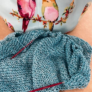 Atenti Tall Caddy Miss Honey Parakeet Print 8pockets Crochet Caddy ...