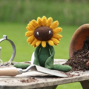 Toft Crochet Kit Sunflower DIY Crochet Amigurumi DIY Kit Toft Crochet ...