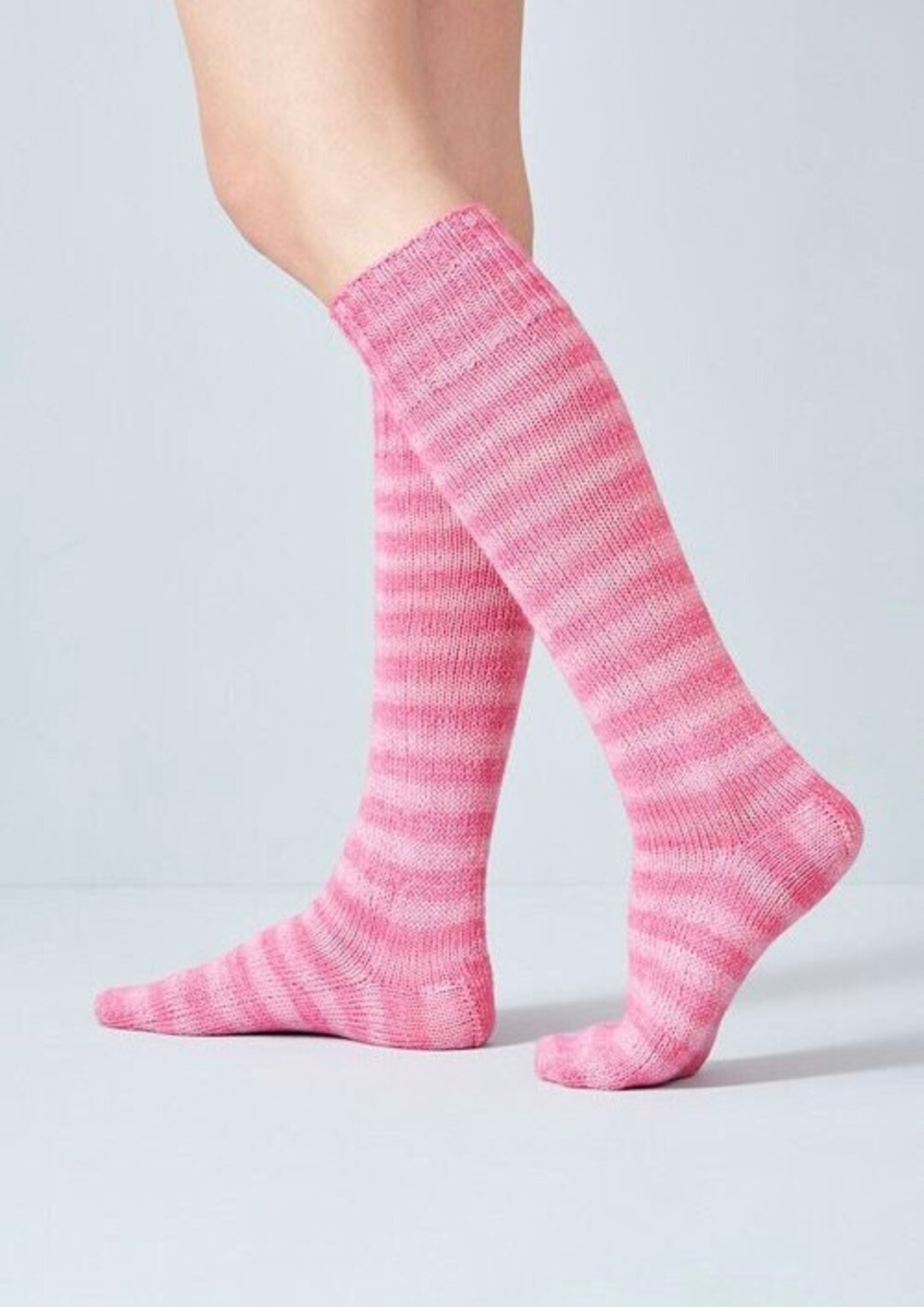 Urth Uneek PINK Sock Kit Hand Dyed Self-striping Shades of Pink Merino ...