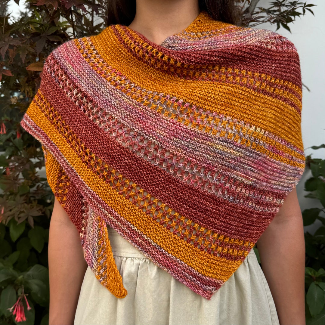 Malabrigo Dos Tierras Friendship Shawl Kit: Sunset, Paracus, Dried ...