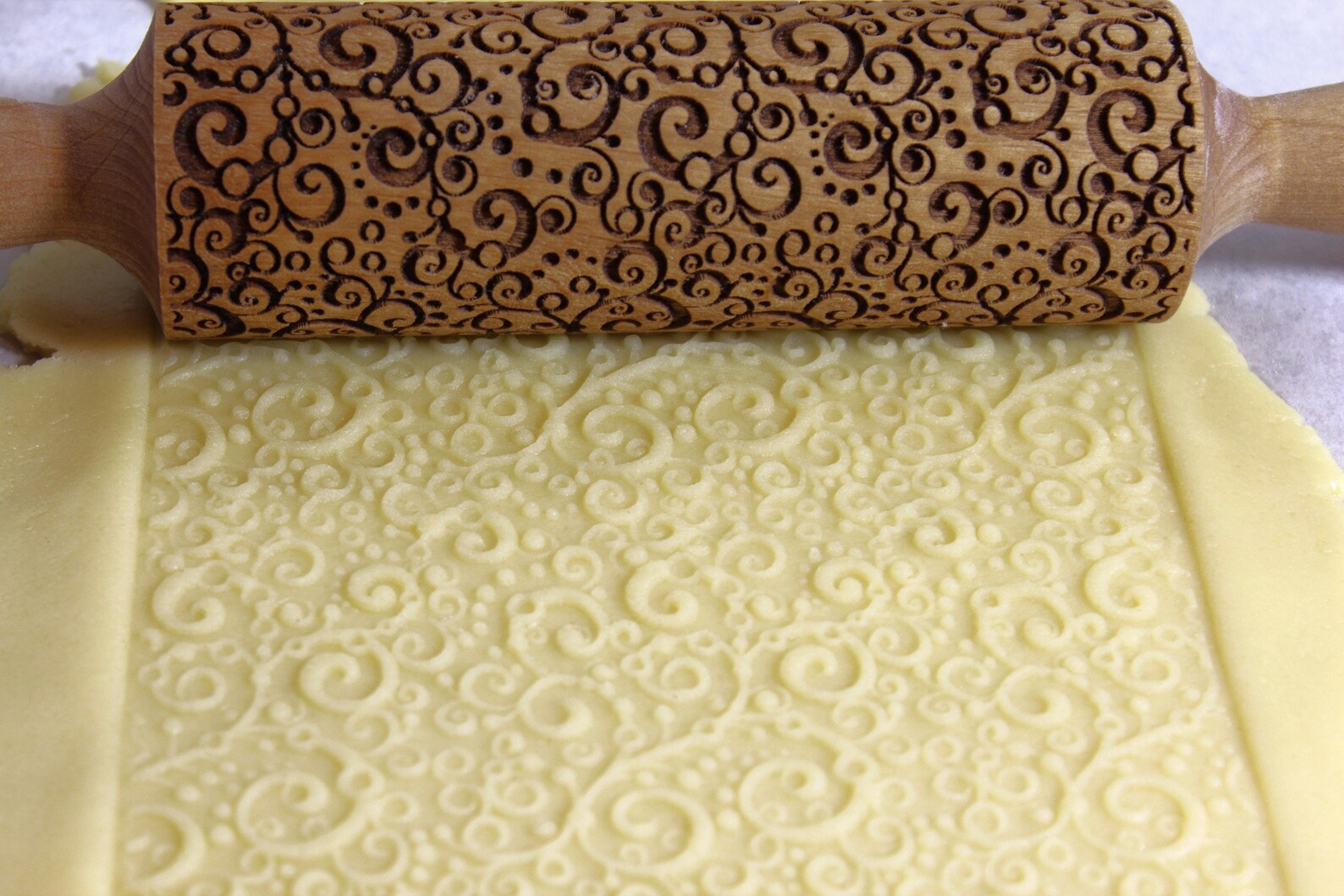 Embossed Rolling Pin Magic Swirles Pattern Engraved Embossing Rolling ...