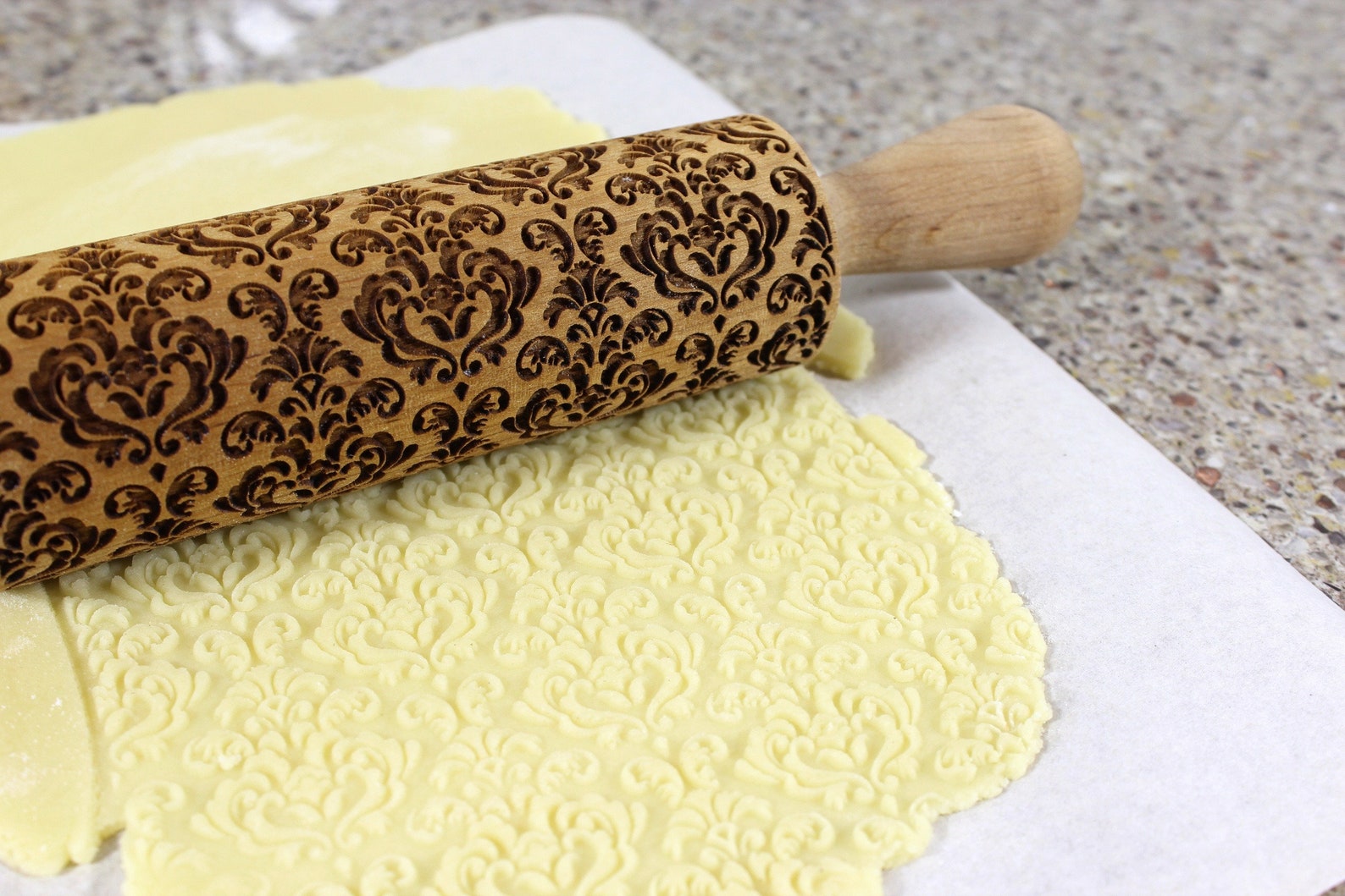 Embossed Rolling Pin Romantic Damask for Shortbread Cookies, Patterned ...