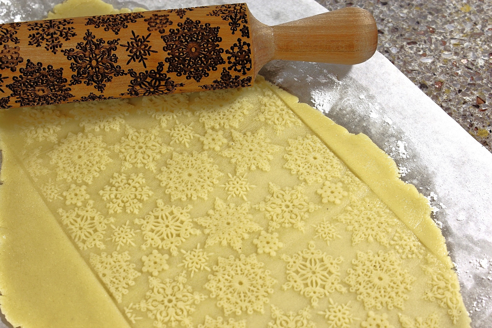 Snowflake 3 Embossed Rolling Pin Embossing Christmas Pattern Engraved ...