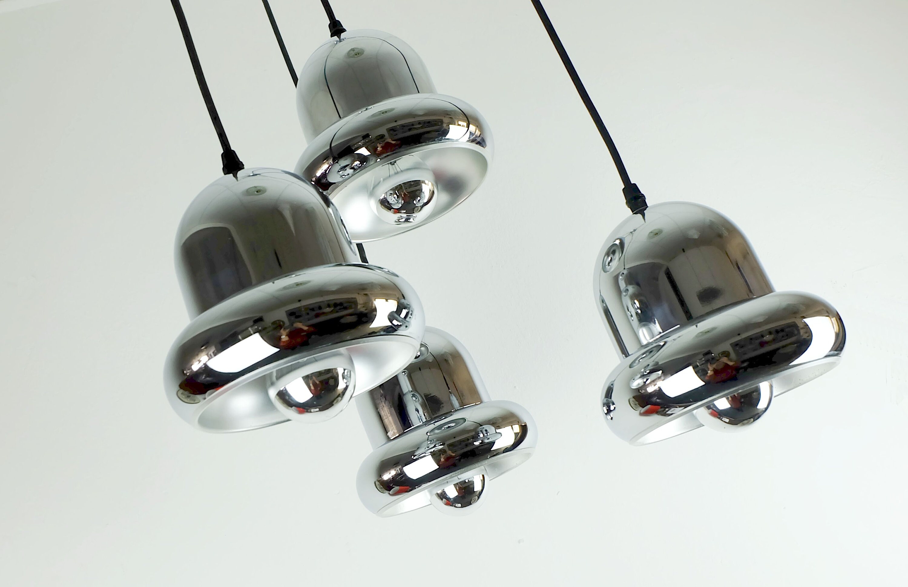 60s 70s space age PENDANT LIGHT 4-light cascading lamp chrome plated metal