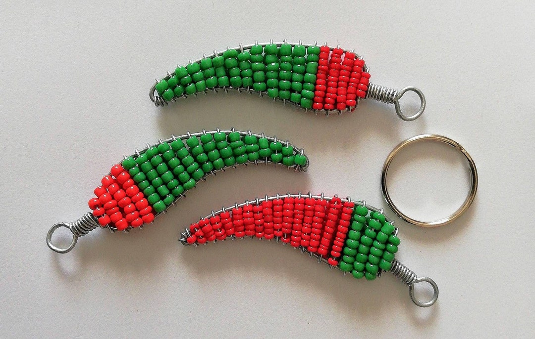 10 X Red/green Beaded Chilli Pepper Key Holder Bead and Wire Key Chain ...