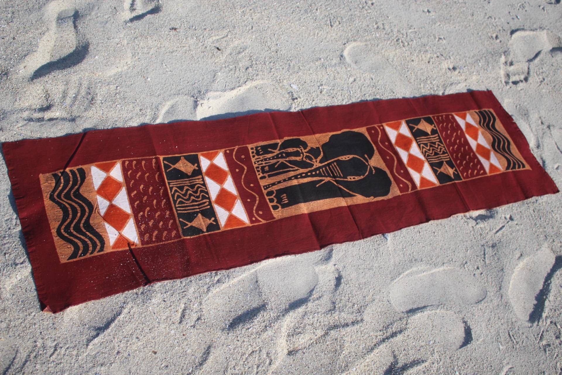 Elephant Themed Zimbabwean Batik Table Throw. Maroon Orange - Etsy