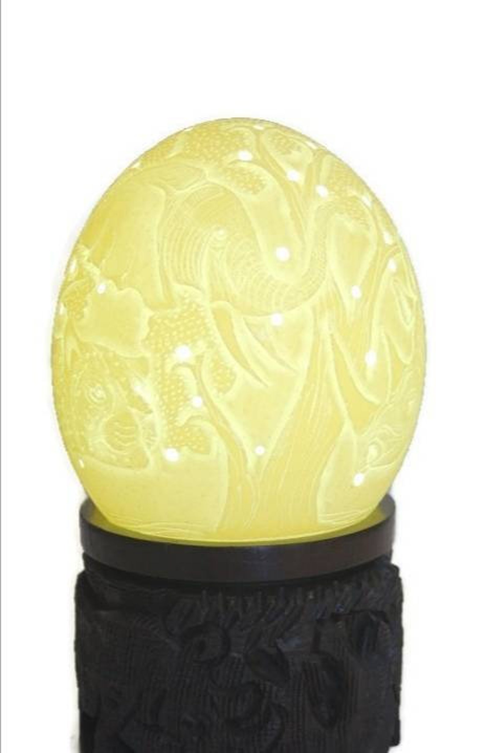 Carved Ostrich Egg Shell Big Five Lamp Shade. Elephant/rhino/lion ...