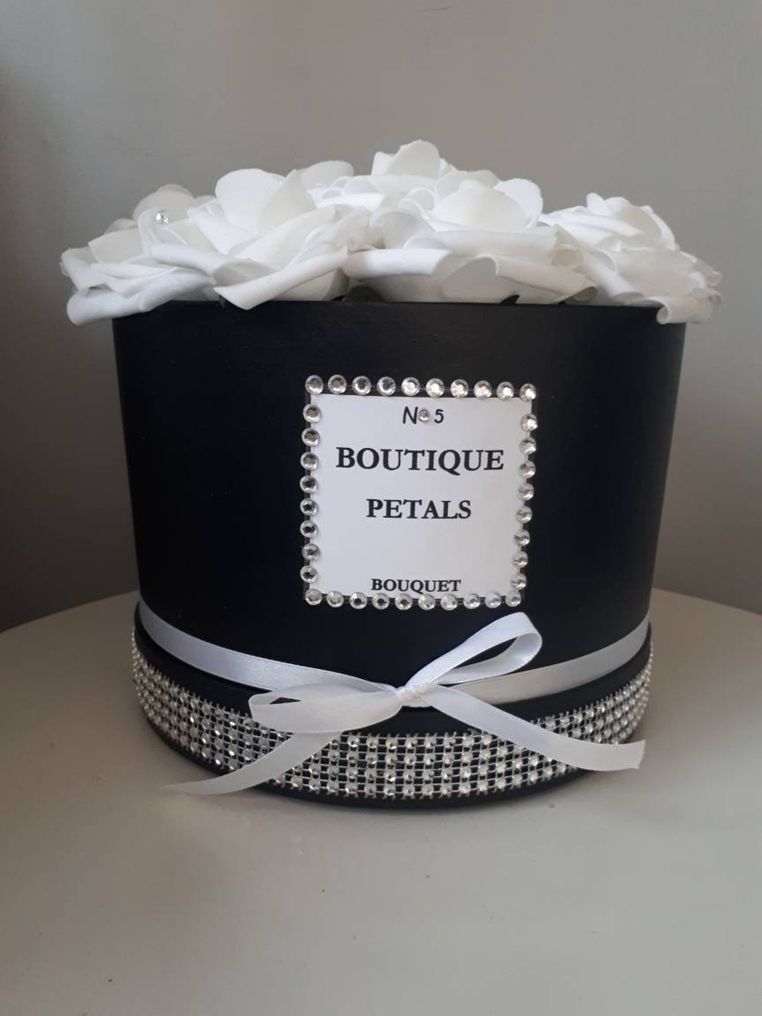 Flower hat box, Rose hat box , Flower bouquet, Housewarming gift ...