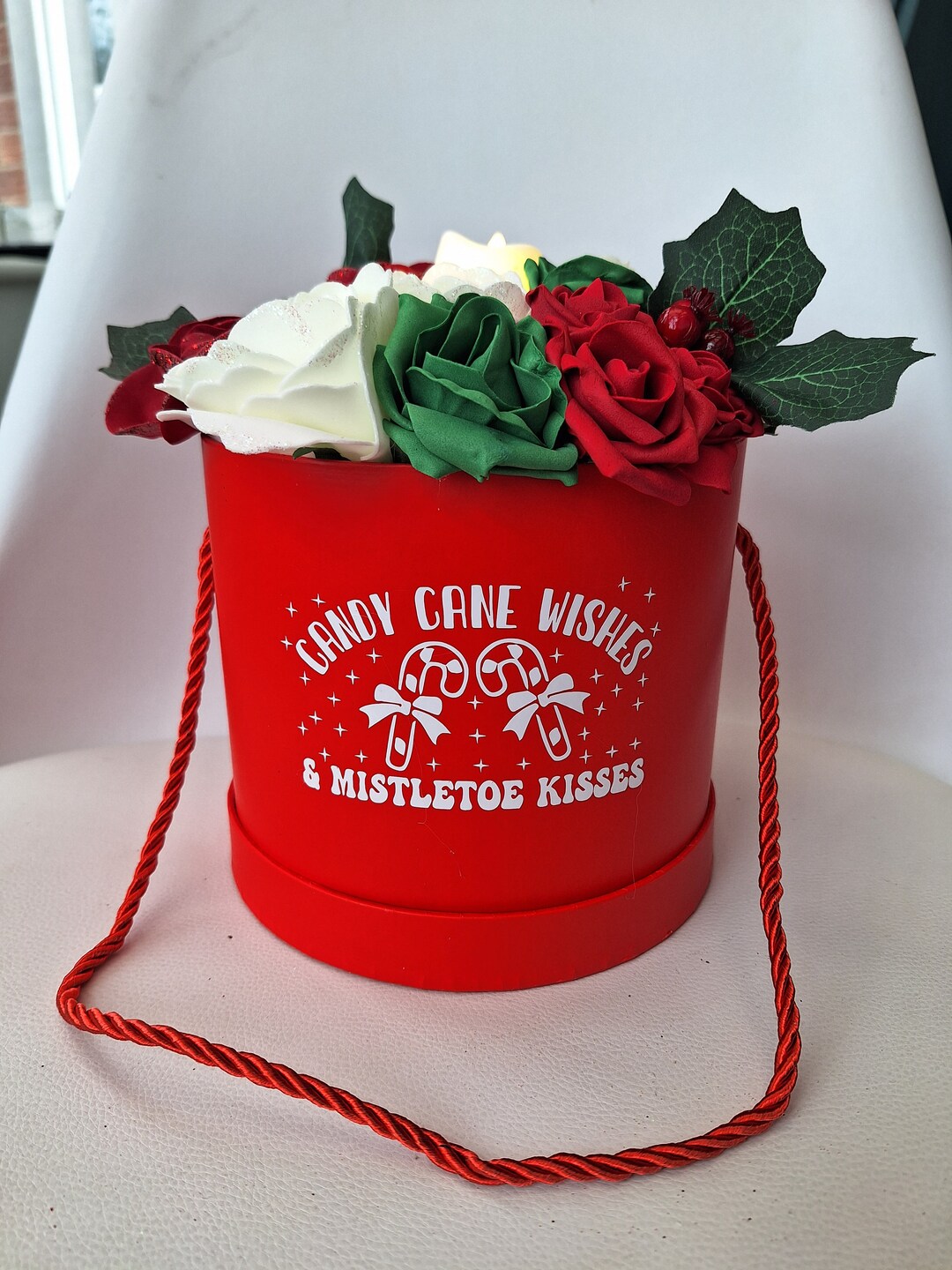 Christmas Flower Box, Hat Box Christmas Flowers, Christmas Bouquet ...