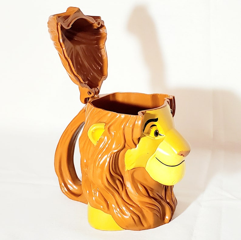 Vintage Disney Simba the Lion King Lidded Cup is in Excellent Condition ...