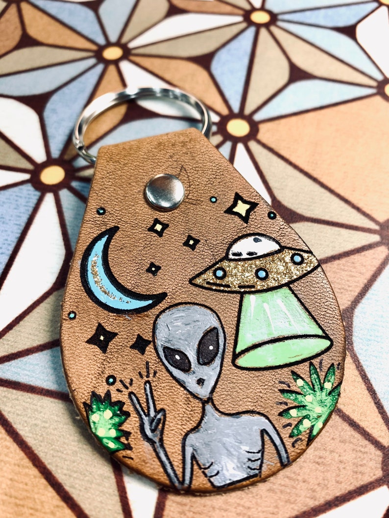 Alien UFO Leather Key Ring Tooled and Stamped Leather Hand - Etsy