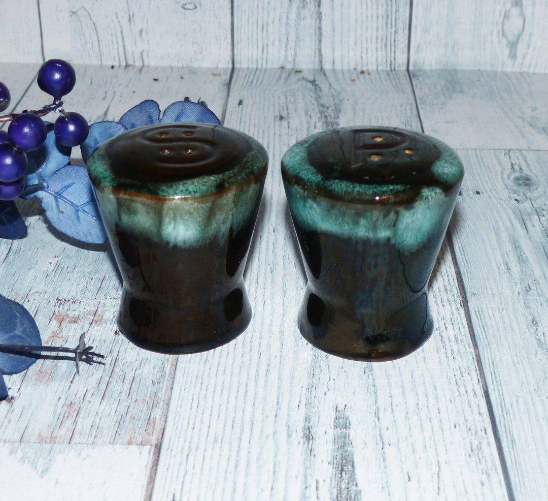 Evangeline Drip Glaze Salt and Pepper Shaker Set - Etsy