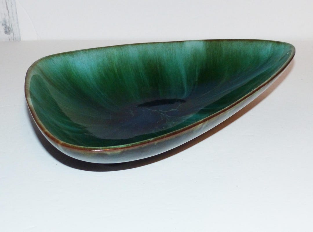 Blue Mountain Pottery Large Oblong Teardrop Bowl - Etsy