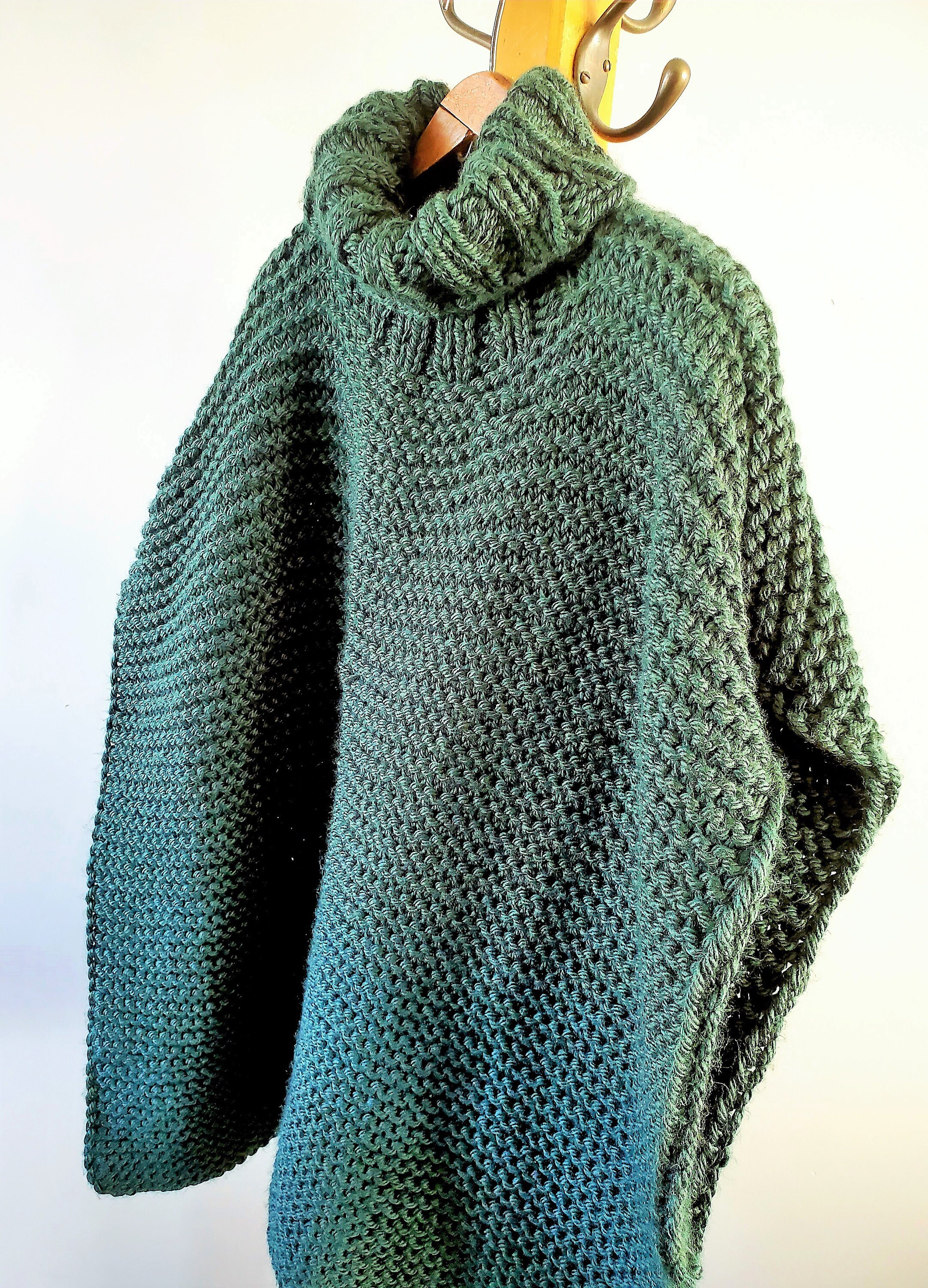 Holly Poncho Knitting Pattern, Bulky Acrylic Yarn (PDF Pattern) - Etsy