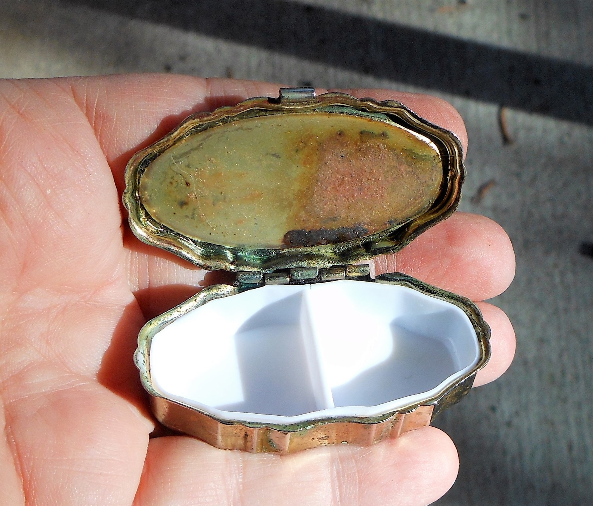 Vintage Little Pill Box With Transfer Print of 18th Century - Etsy