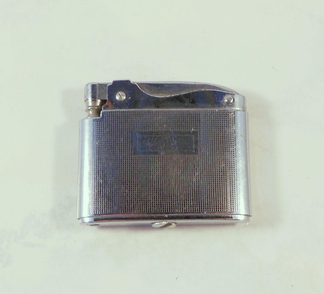 1950's Dow Automatic Lighter Made in Japan Chrome Finish With ...