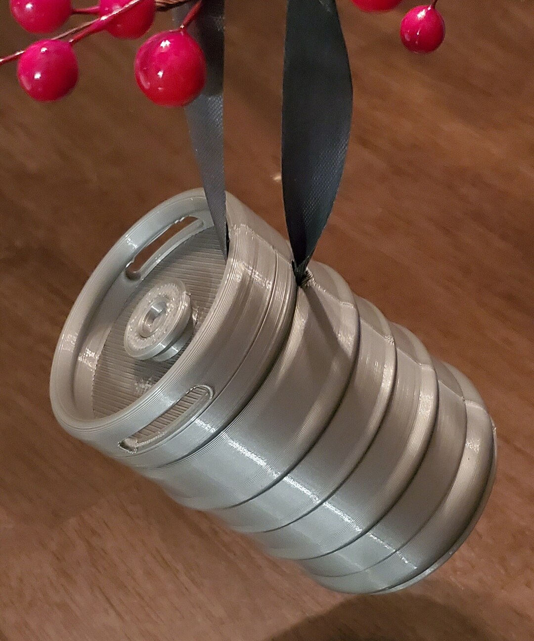 Beer Keg Christmas Tree Ornament - Beer Drinker Gift - Silver Colored ...