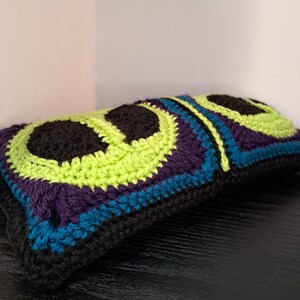 Alien Themed Wrist Rest, Crochet, Office Accessory, Wrist Pillow - Etsy