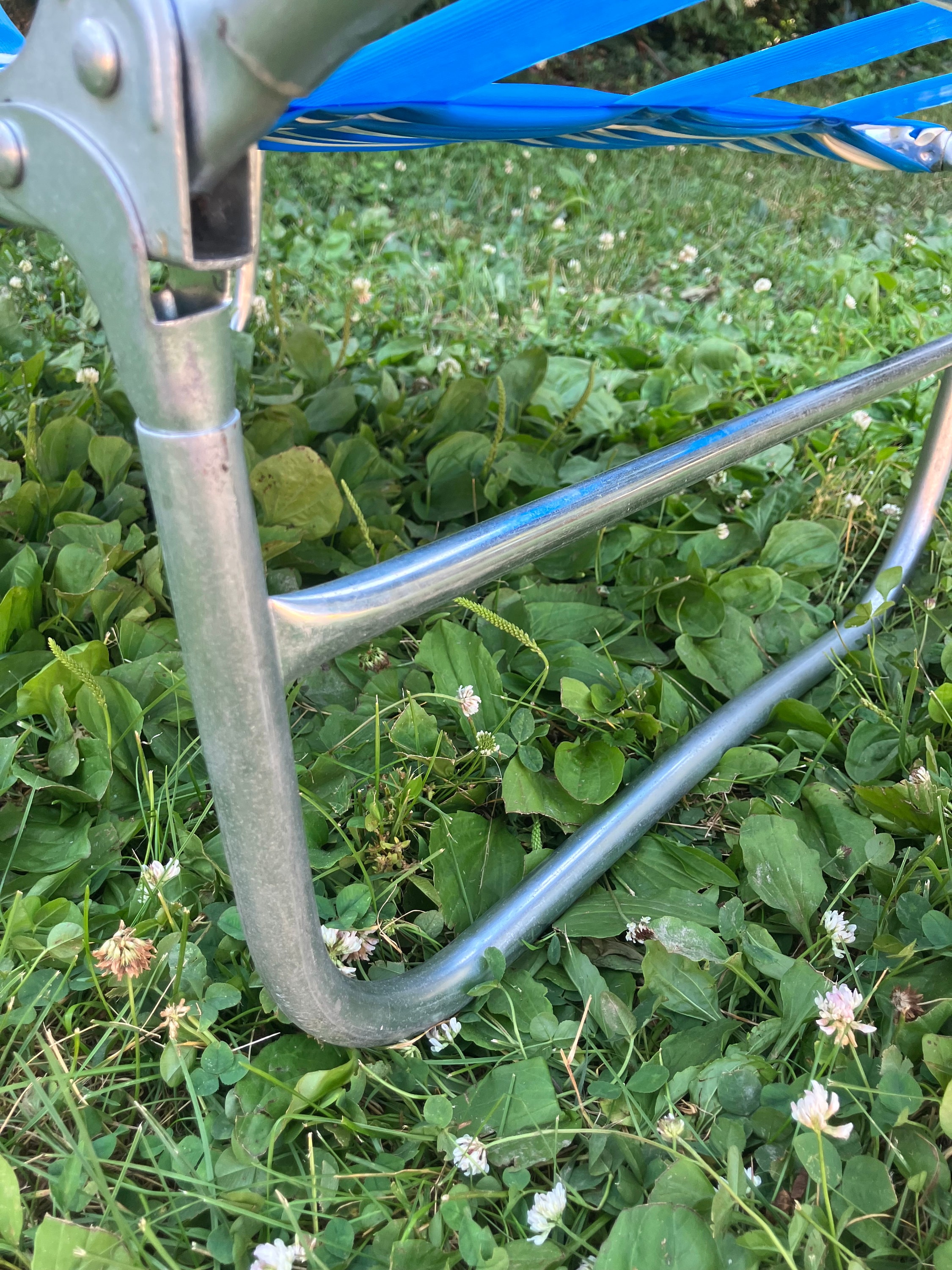 Vintage 90s Plastic Vinyl Jelly Tube Folding Adjustable Aluminum Lawn ...