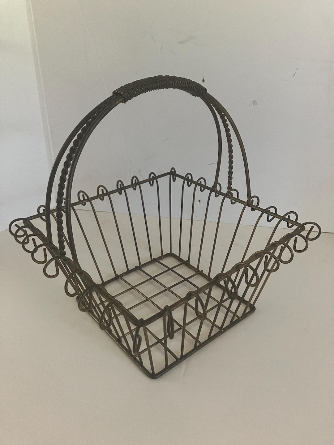 Vintage Rustic Iron Metal Wire Handled Basket Flowers • Scrolled ...