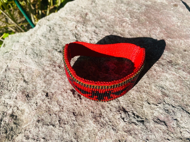 Albanian Hand Beaded Unisex Black and Red Bracelet With Elastic - Etsy