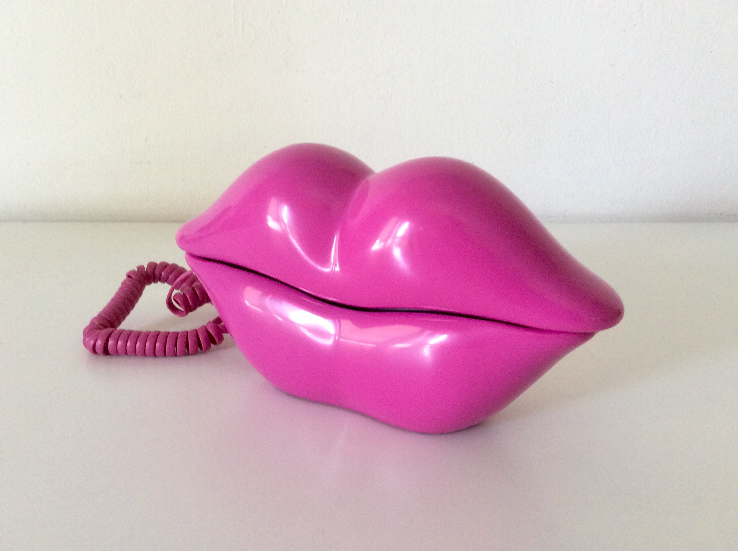 Vintage Hot Pink Lips Phone Vintage Pop Art Pink Lips Dial | Etsy