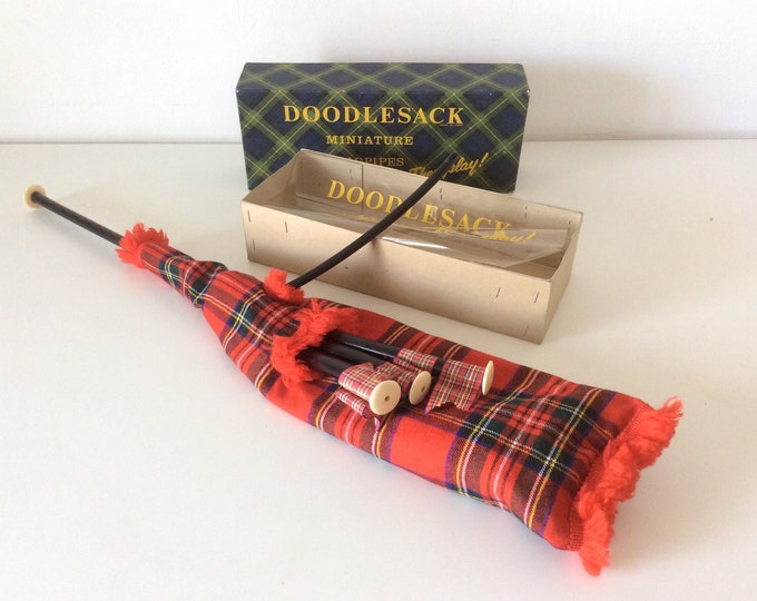 Vintage Doodlesack Miniature Bagpipes in Original Box, Scottish Style ...