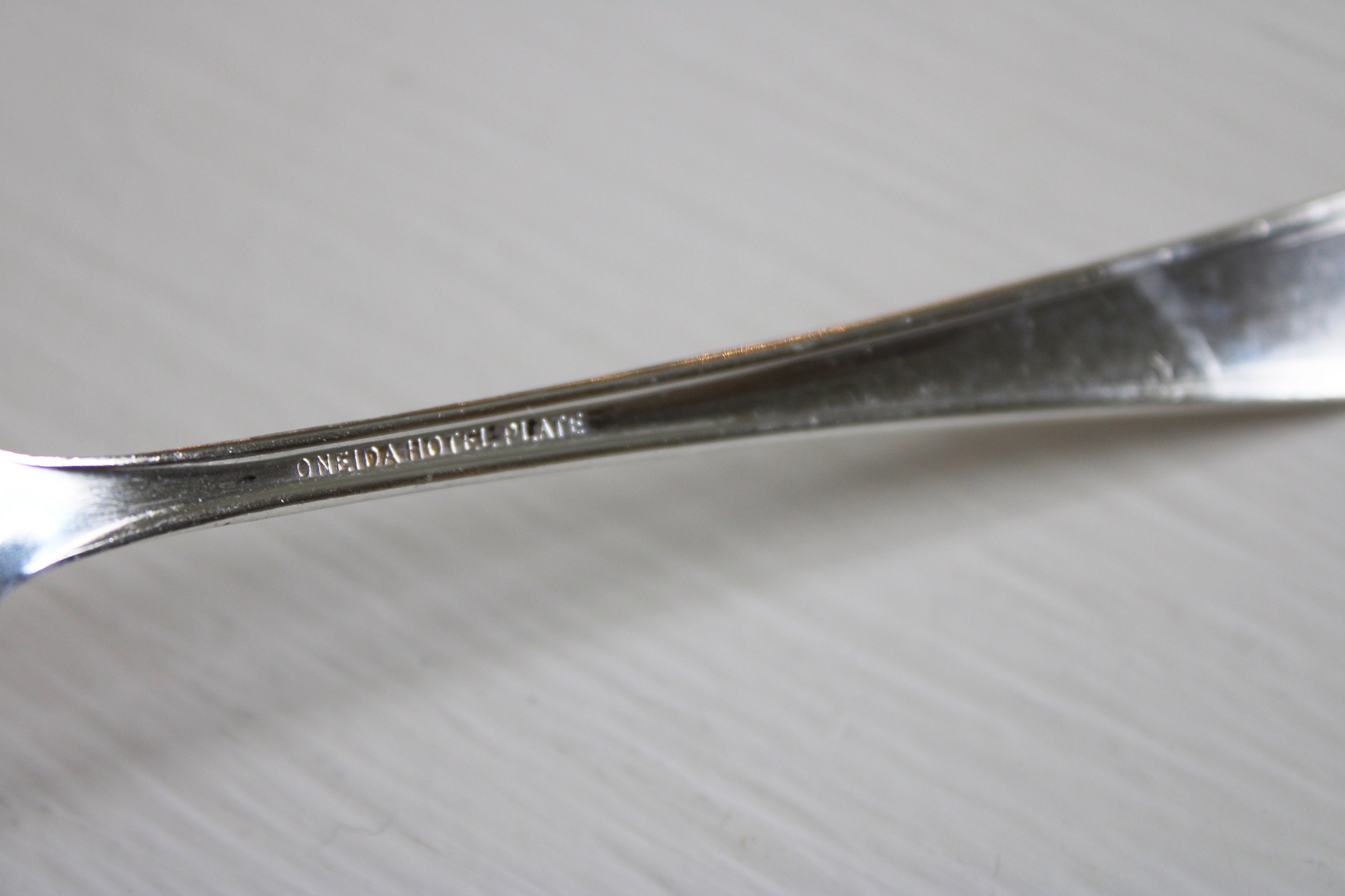 Vintage Oneida Hotel Plate Silver Spoons - Set of 4 - Sugar Spoon / Jam ...