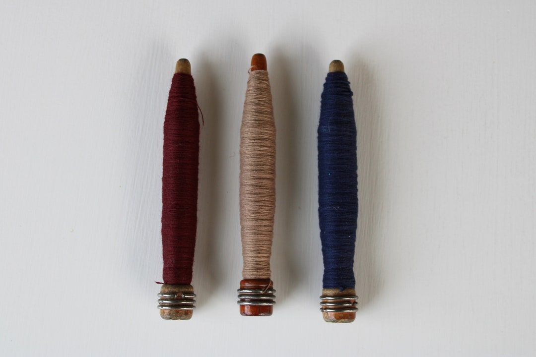 Vintage Wooden & Threaded Weaving Shuttle Quill Bobbins Spools - Etsy