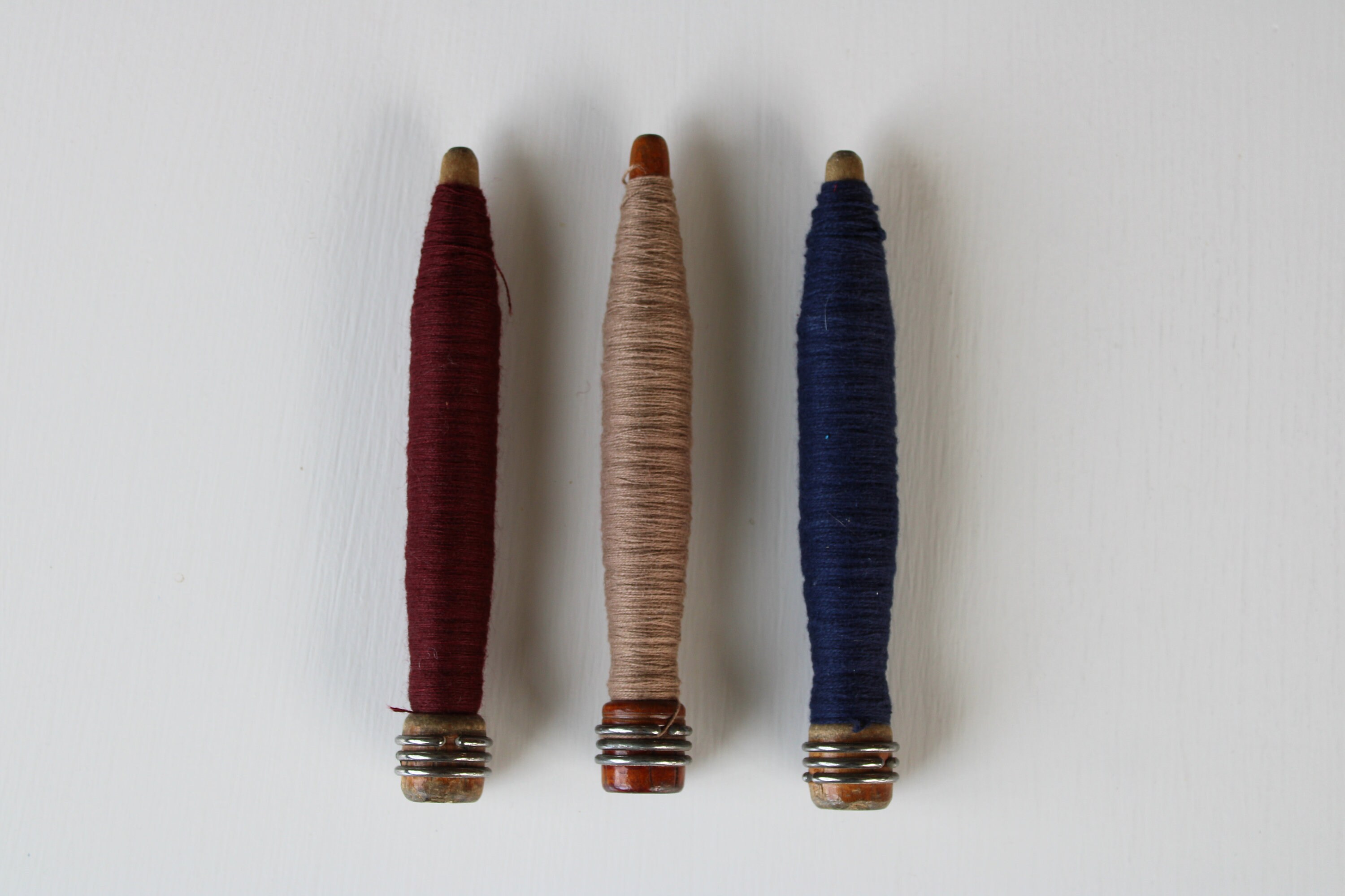 Vintage Wooden & Threaded Weaving Shuttle Quill Bobbins Spools - Etsy