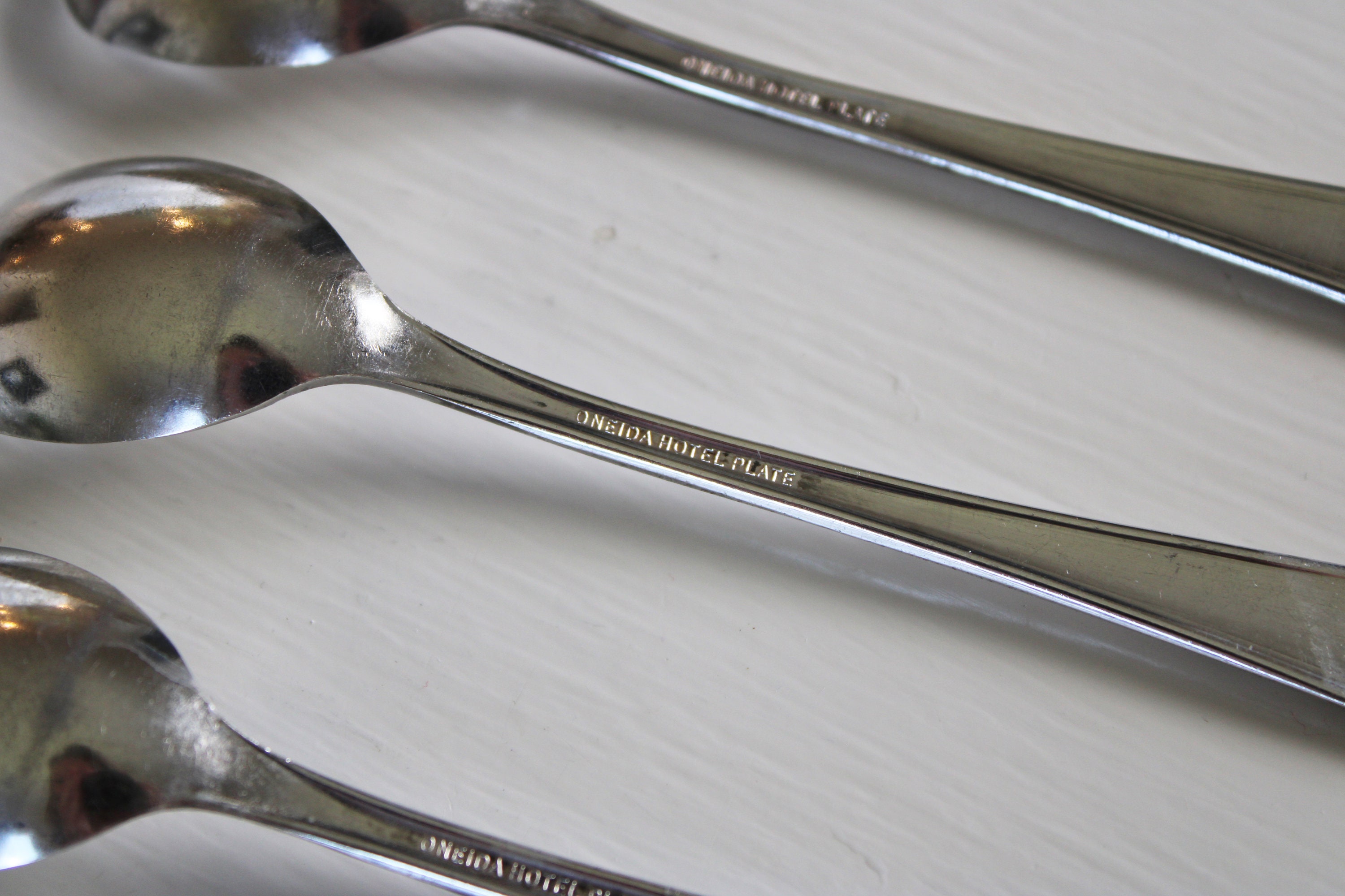 Vintage Oneida Hotel Plate Silver Spoons - Set of 4 - Sugar Spoon / Jam ...