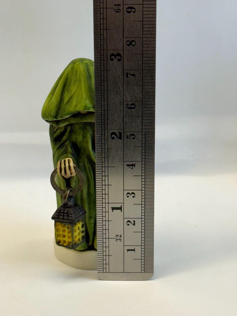 Neil Eyre Designs 2026 Halloween Horror Cloak Traitors Traitor Druid ...