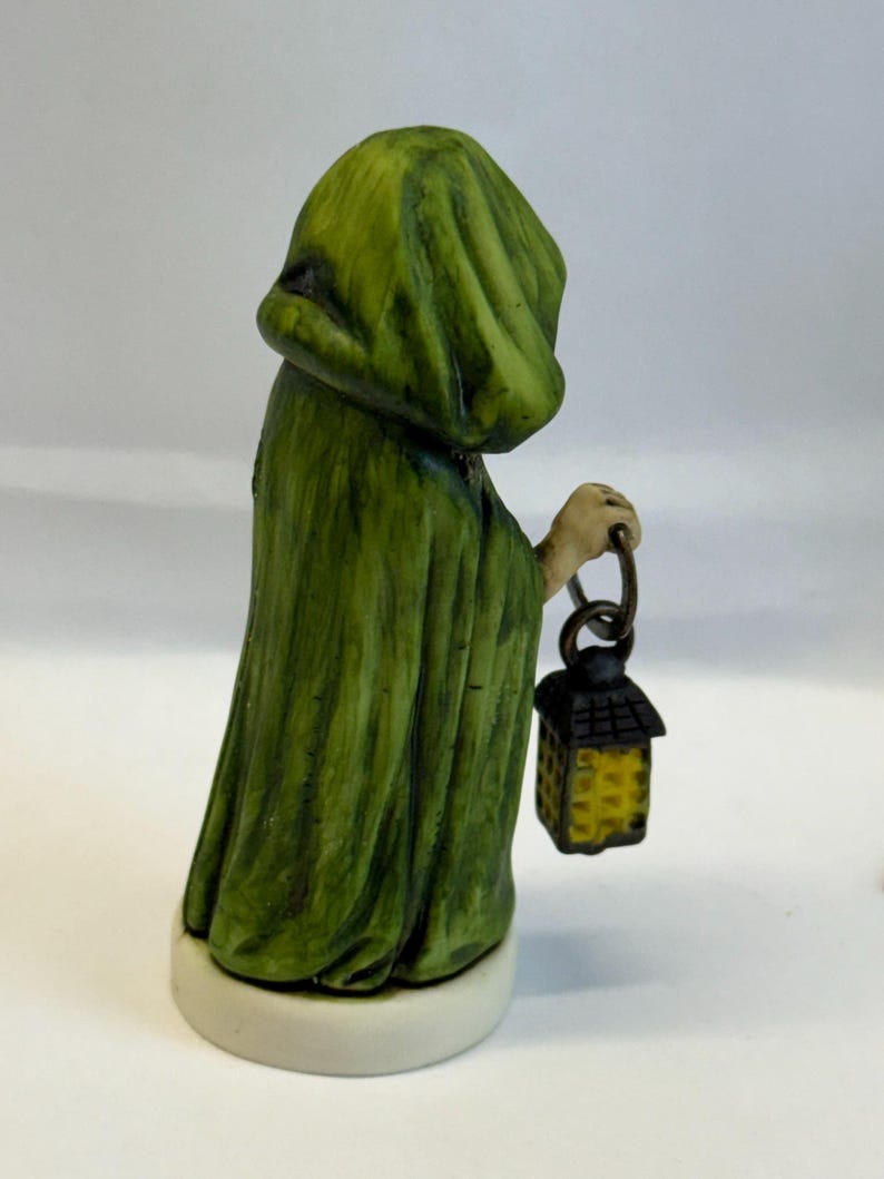 Neil Eyre Designs 2026 Halloween Horror Cloak Traitors Traitor Druid ...
