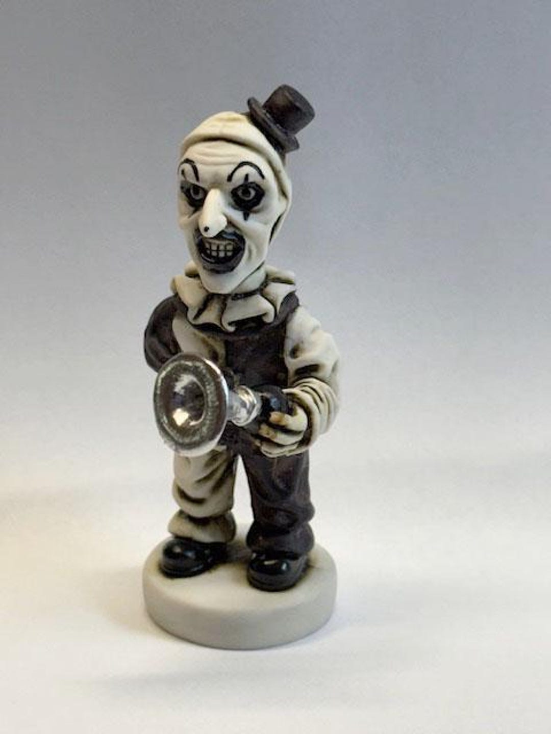 Artist Neil Eyre Eyredesigns 2025 Halloween Horror Creepy Clown Horn ...