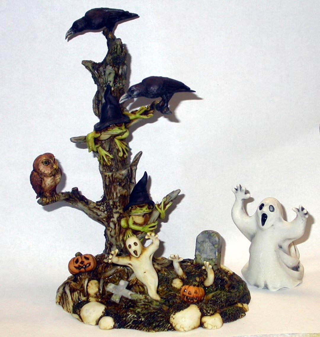 Neil Eyre Artist Eyre Designs Halloween Haunted Tree Witch Hat Frog ...