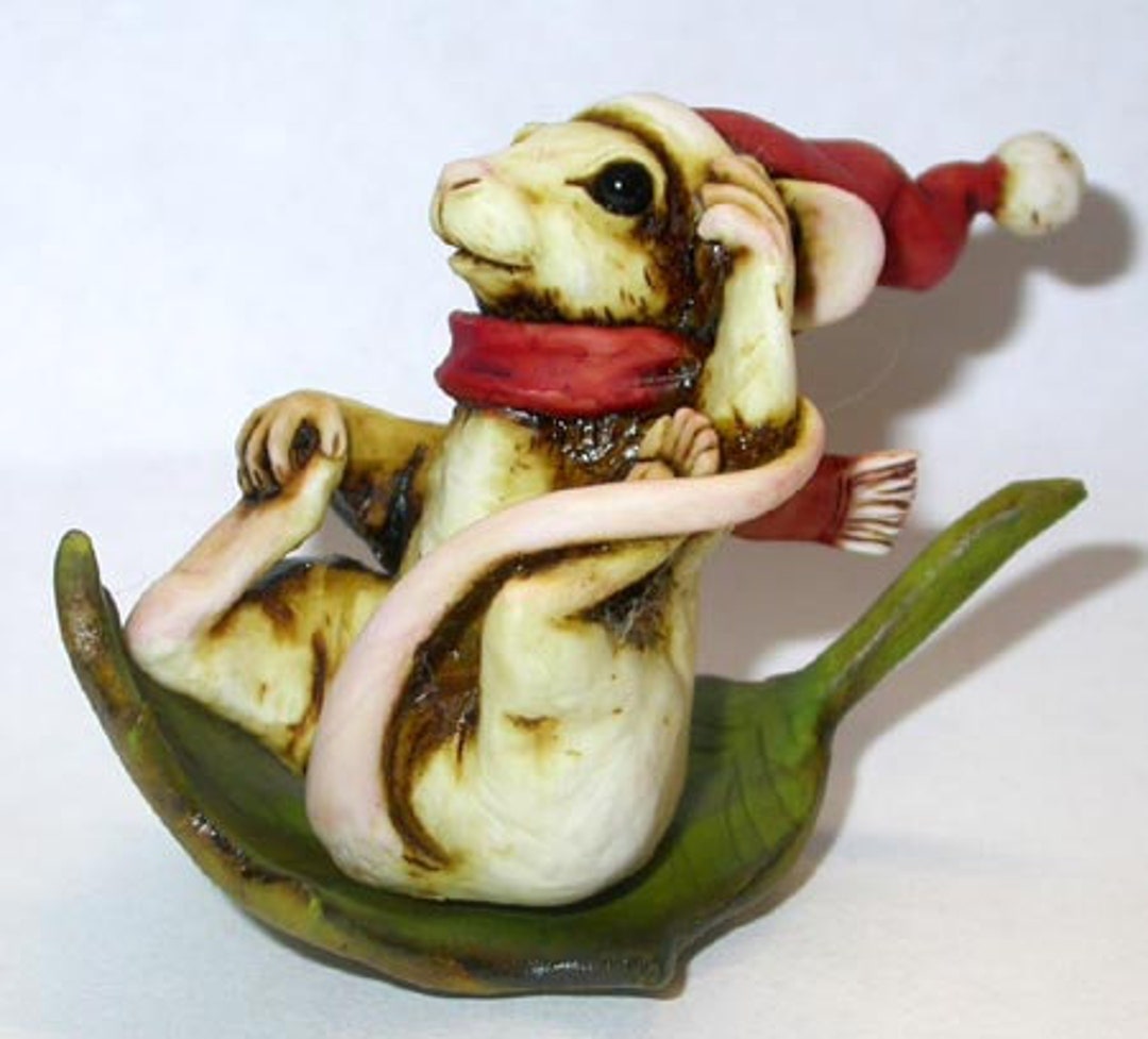 Neil Eyre Eyredesigns Christmas Santa Hat Grey White Ivory Mouse Mice ...